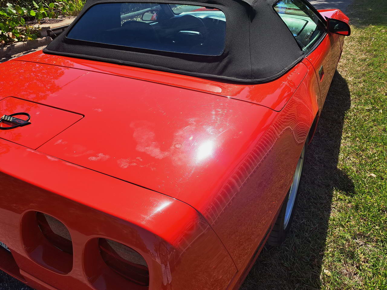 TheVetteNet.com - 1995 Corvette Convertible Red