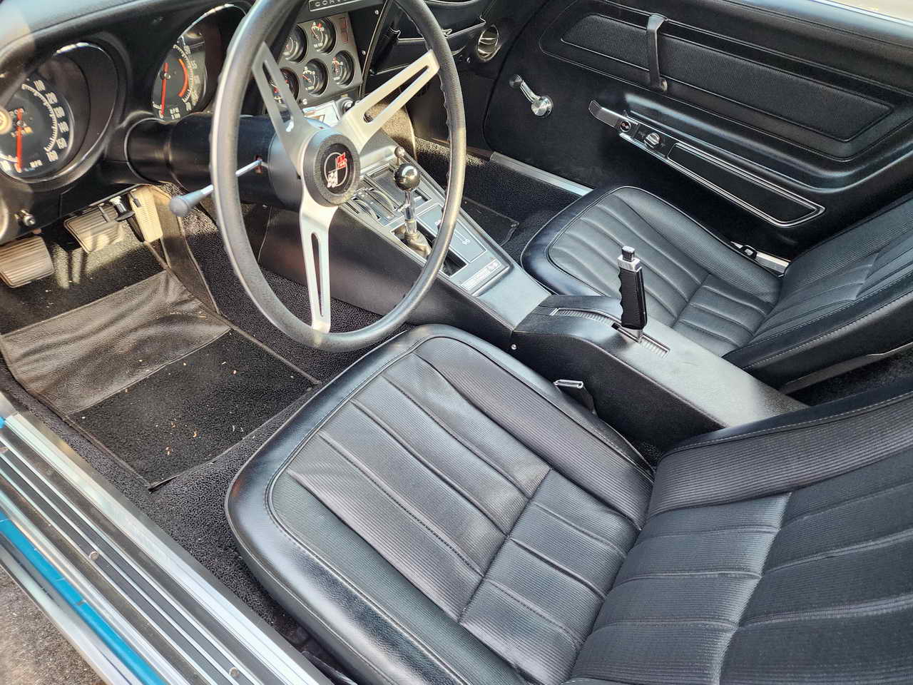 TheVetteNet.com - 1972 Corvette T-Top Bryar Blue 945