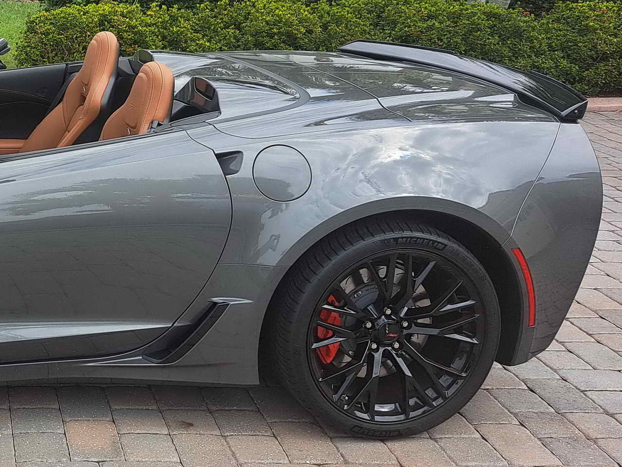 TheVetteNet.com - 2016 Corvette Convertible Shark Gray