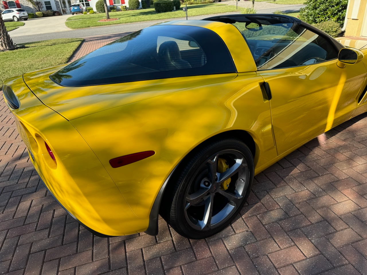 TheVetteNet.com - 2012 Corvette Coupe Velocity Yellow