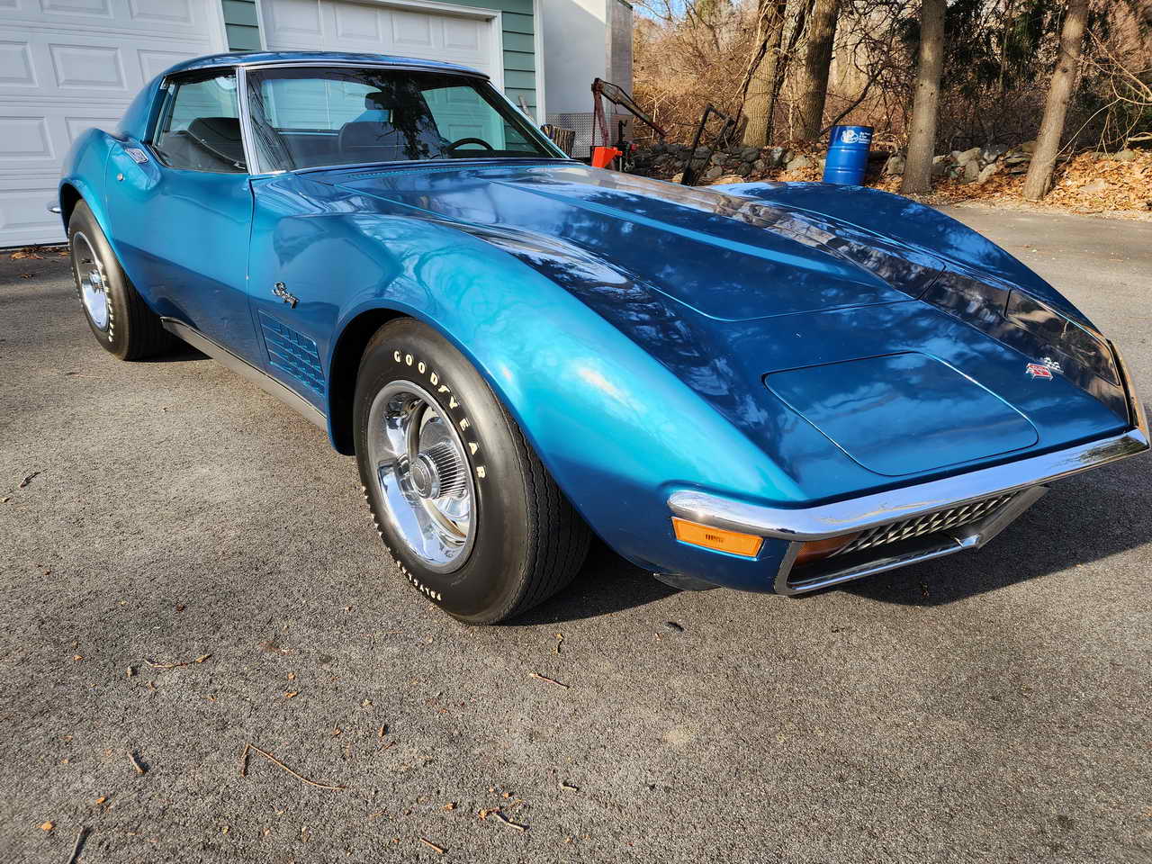 TheVetteNet.com - 1972 Corvette T-Top Bryar Blue 945