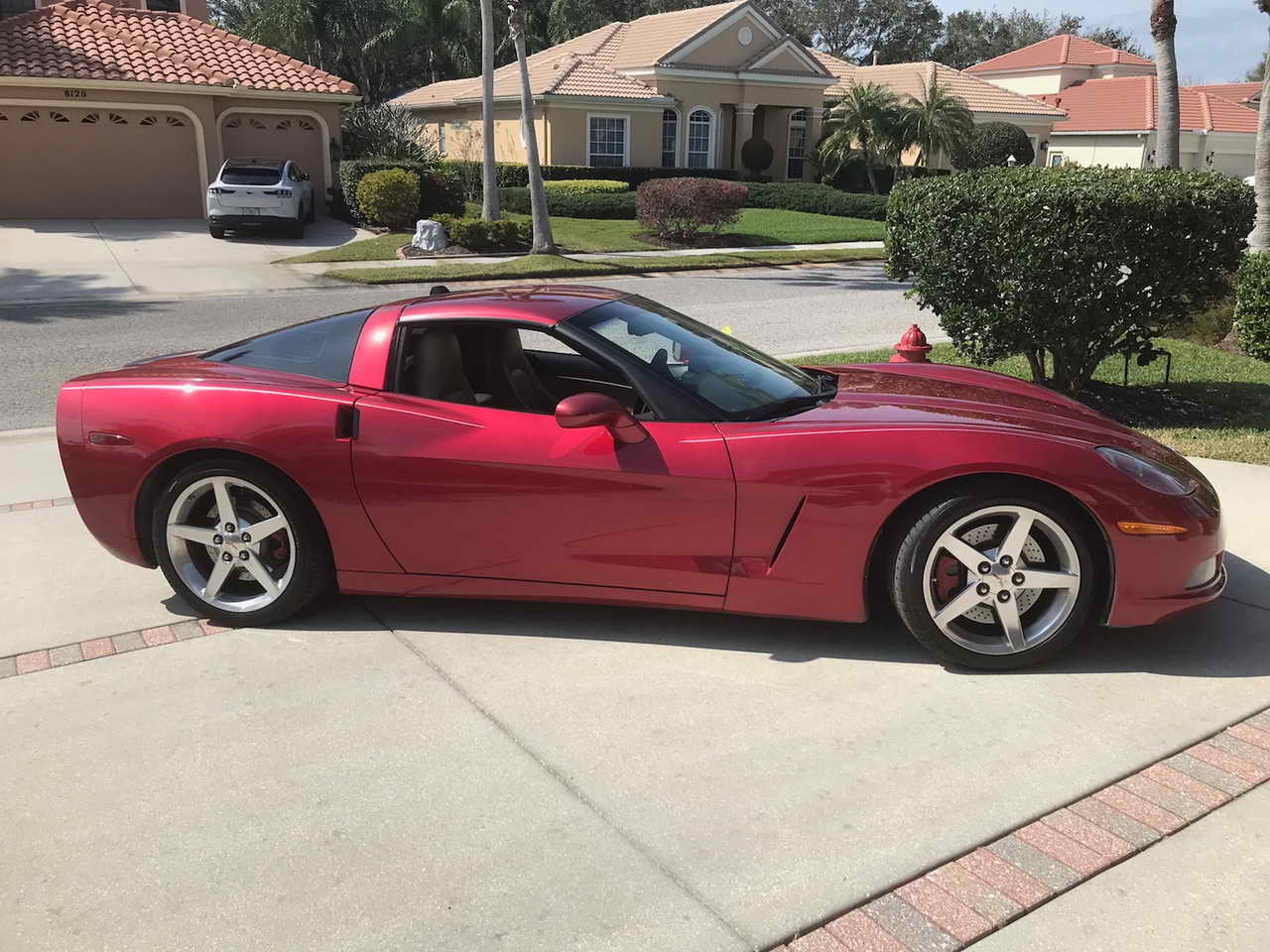 TheVetteNet.com - 2005 Corvette Coupe Magnetic Red