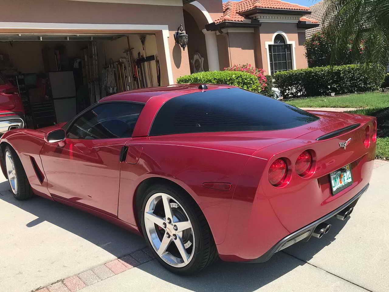 TheVetteNet.com - 2005 Corvette Coupe Magnetic Red