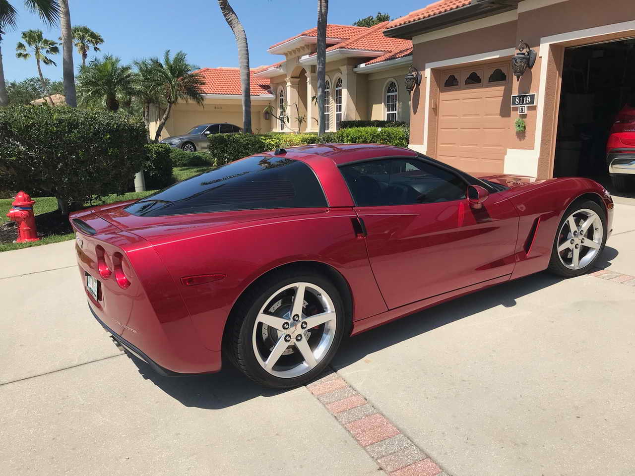 TheVetteNet.com - 2005 Corvette Coupe Magnetic Red