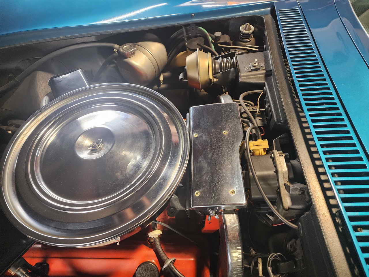 TheVetteNet.com - 1972 Corvette T-Top Bryar Blue 945