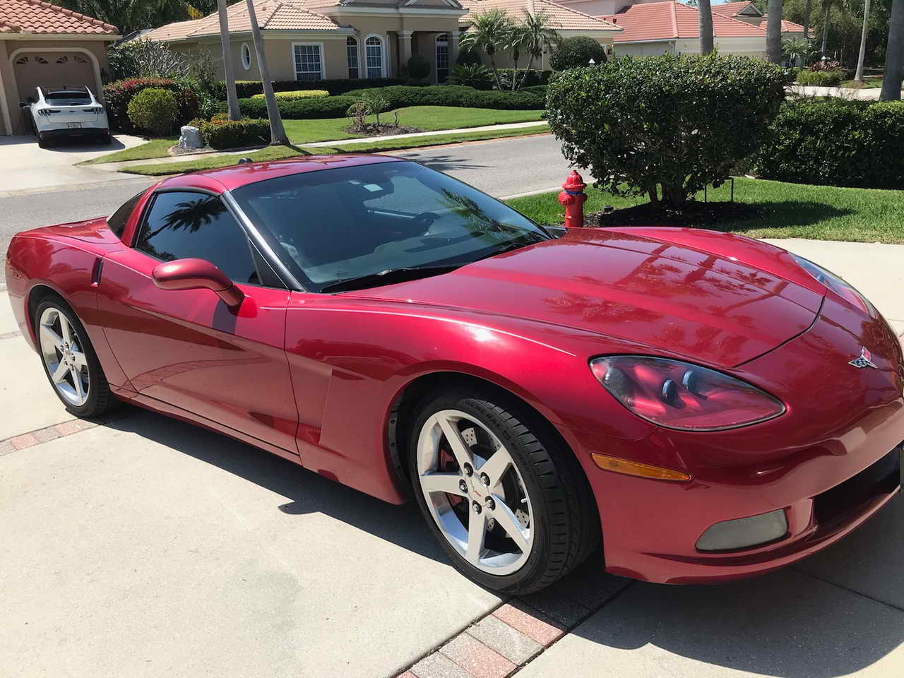 TheVetteNet.com - 2005 Corvette Coupe Magnetic Red