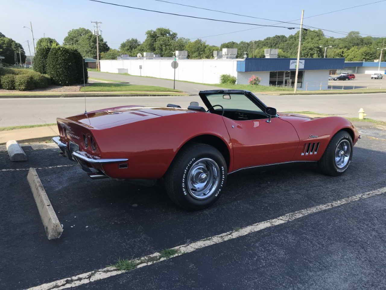 TheVetteNet.com - 1969 Corvette Convertible Monza Red