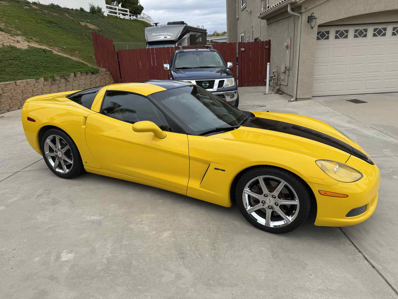 TheVetteNet.com - 2008 Corvette Coupe Yellow