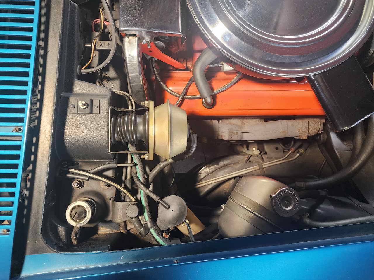 TheVetteNet.com - 1972 Corvette T-Top Bryar Blue 945
