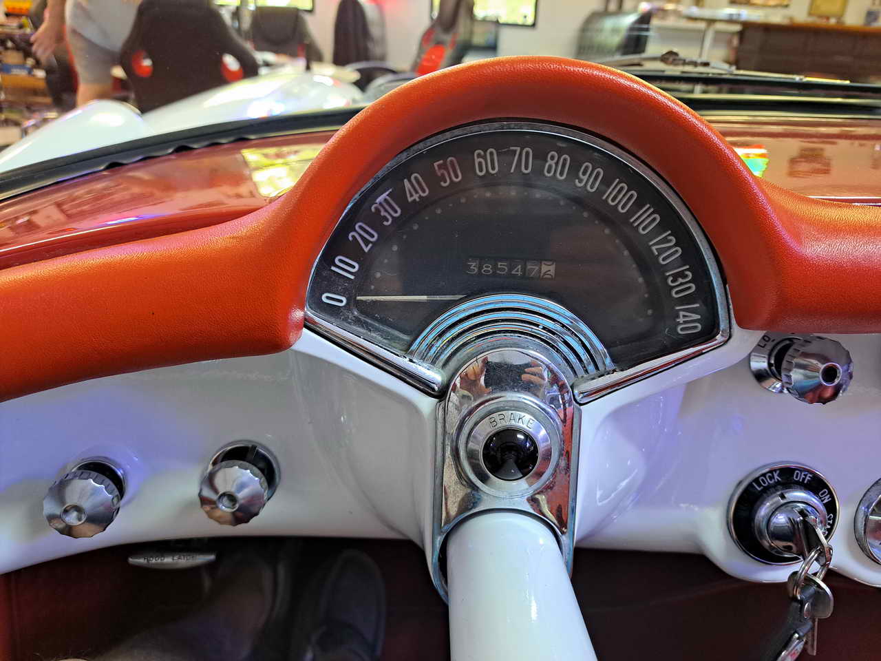TheVetteNet.com - 1956 Corvette Convertible Polo White, Gray coves