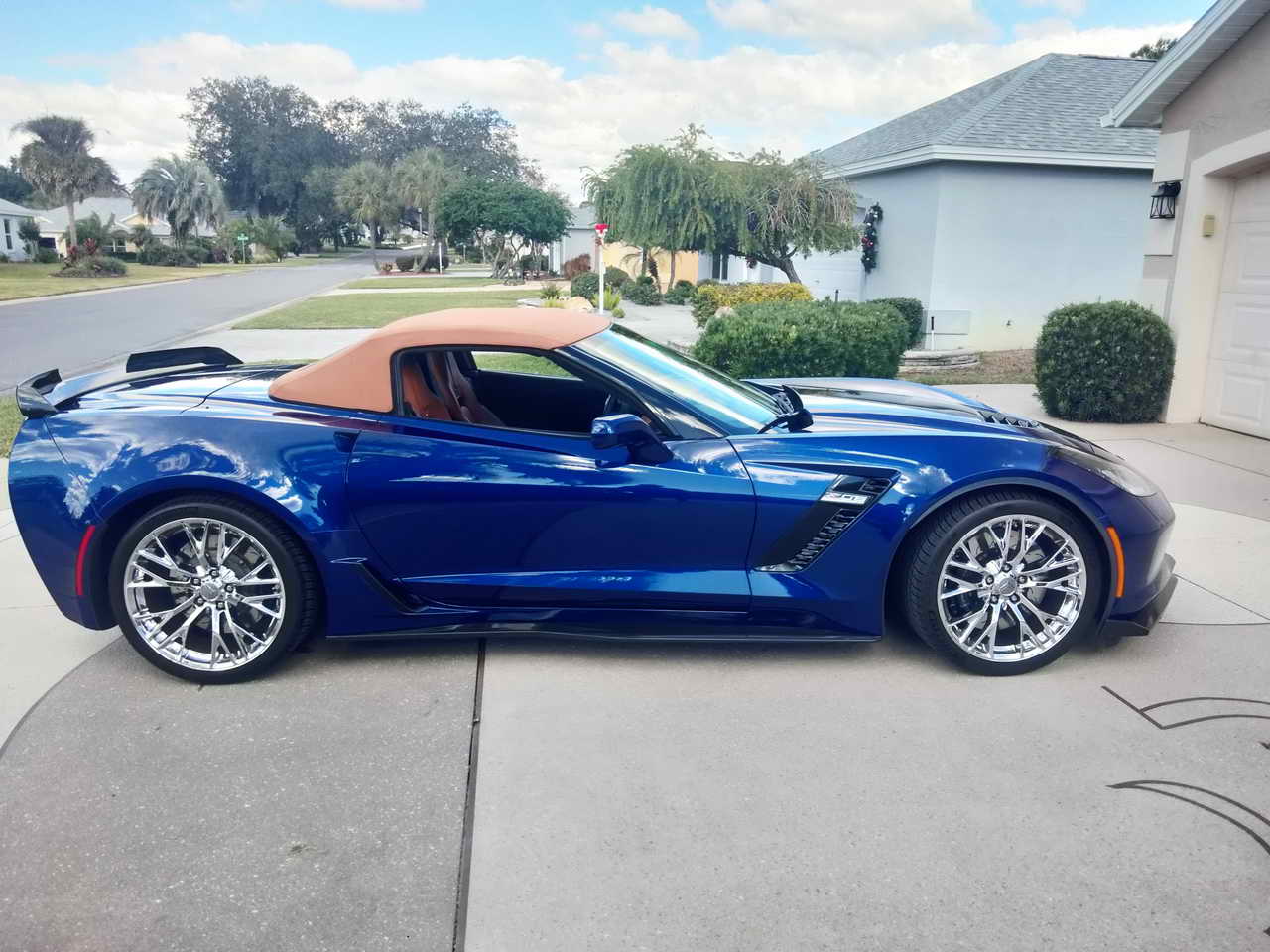 TheVetteNet.com - 2017 Corvette Convertible Admiral Blue