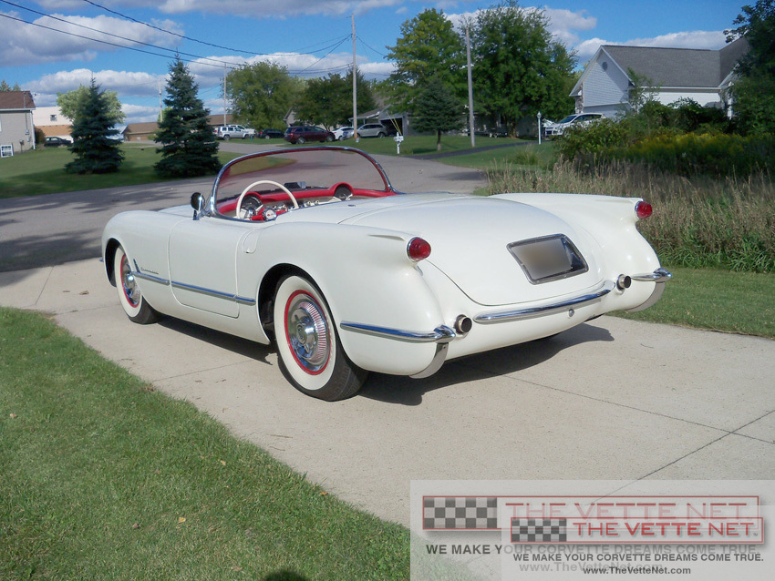 TheVetteNet.com - 1954 Corvette Convertible Polo White