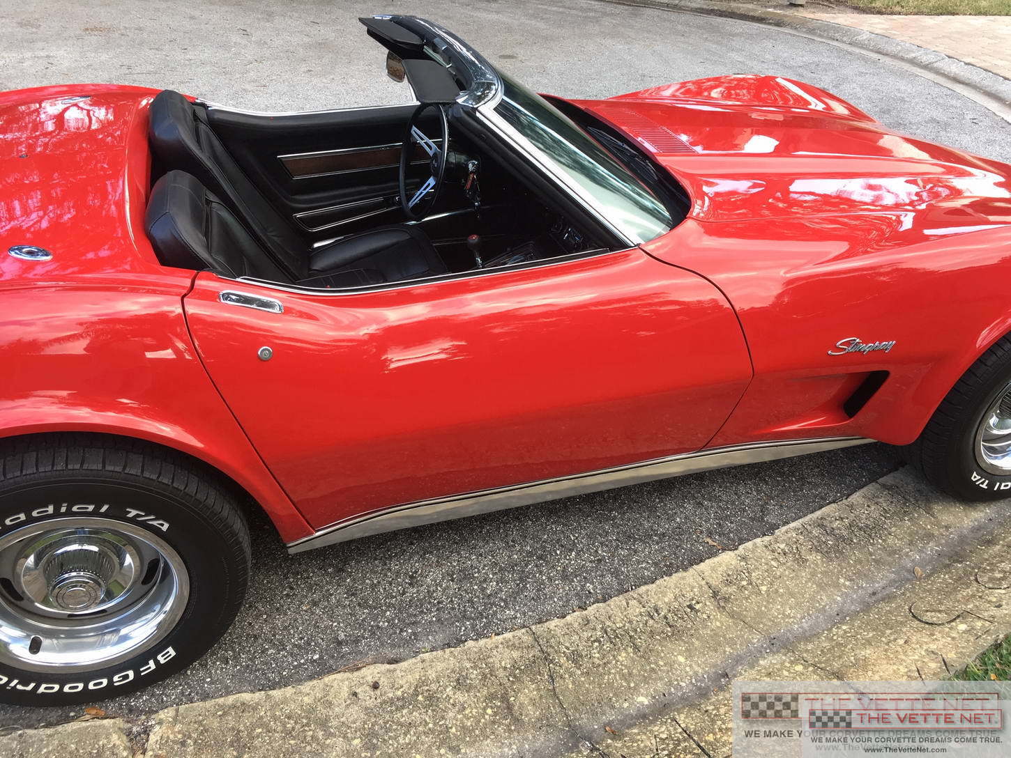 TheVetteNet.com - 1973 Corvette Convertible Red