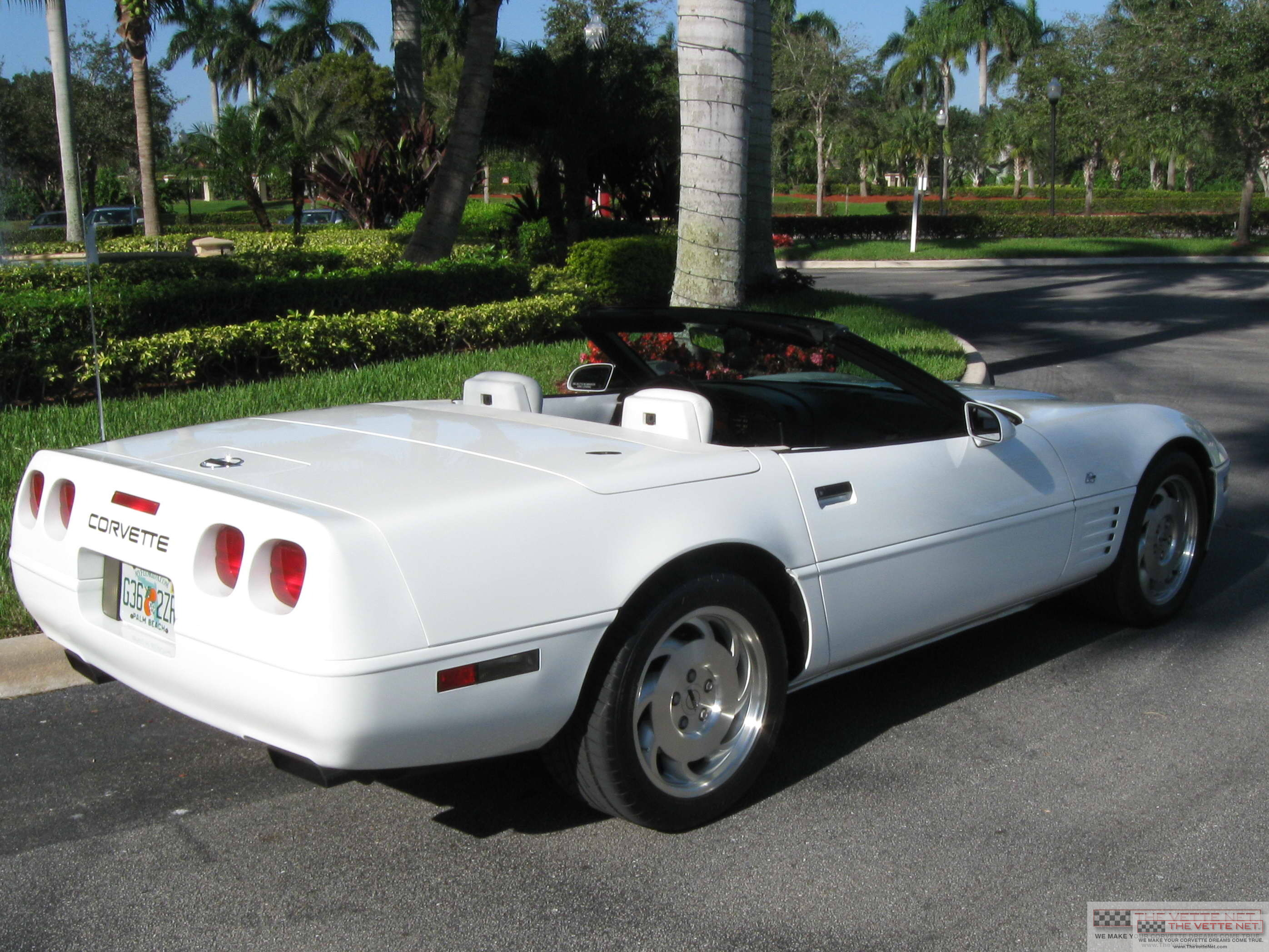 TheVetteNet.com - 1993 Corvette Convertible White